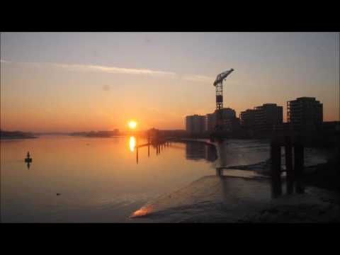 Zonsondergang aan de Schelde te Temse - YouTube