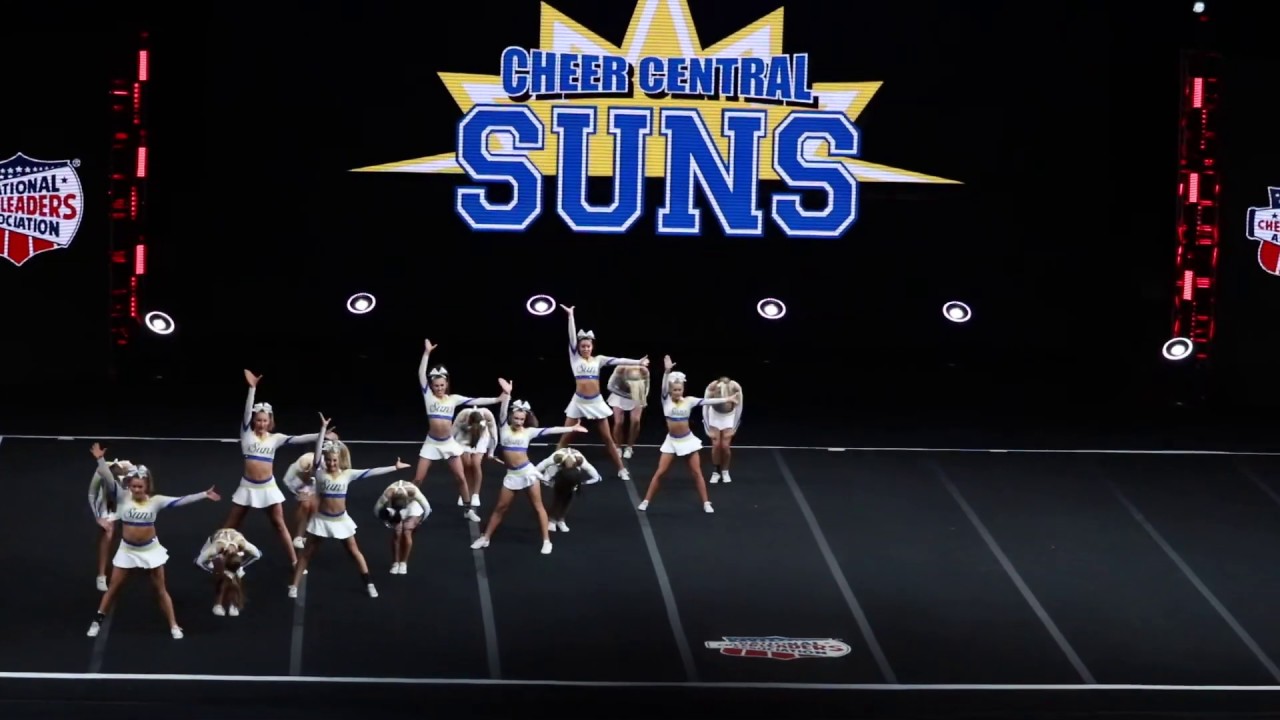 Cheer Central Suns Lady Suns NCA 2019 Day 1 - YouTube