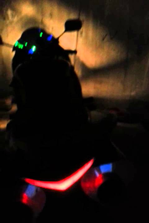 YAMAHA R1 2004 TAIL LIGHT WITH INTEGRATED SIGNALS - YouTube