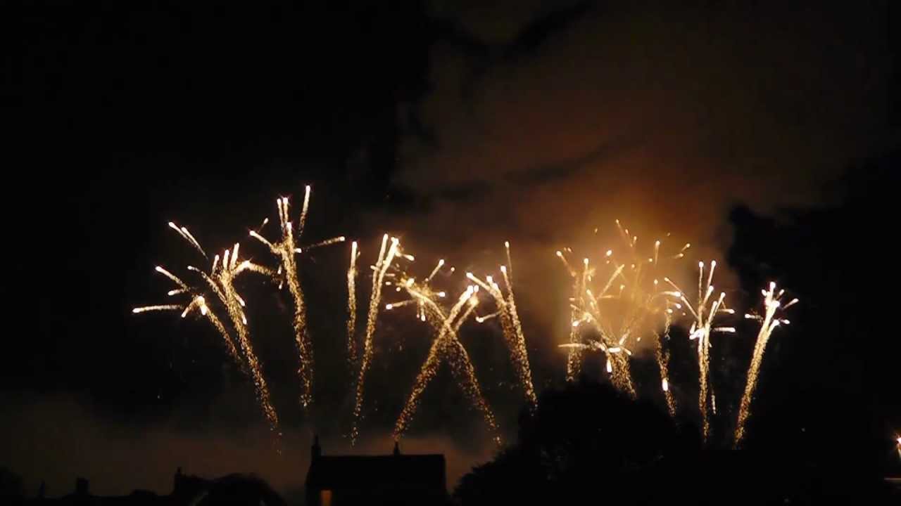 Brockham Bonfire and Fireworks Display 2012 - YouTube