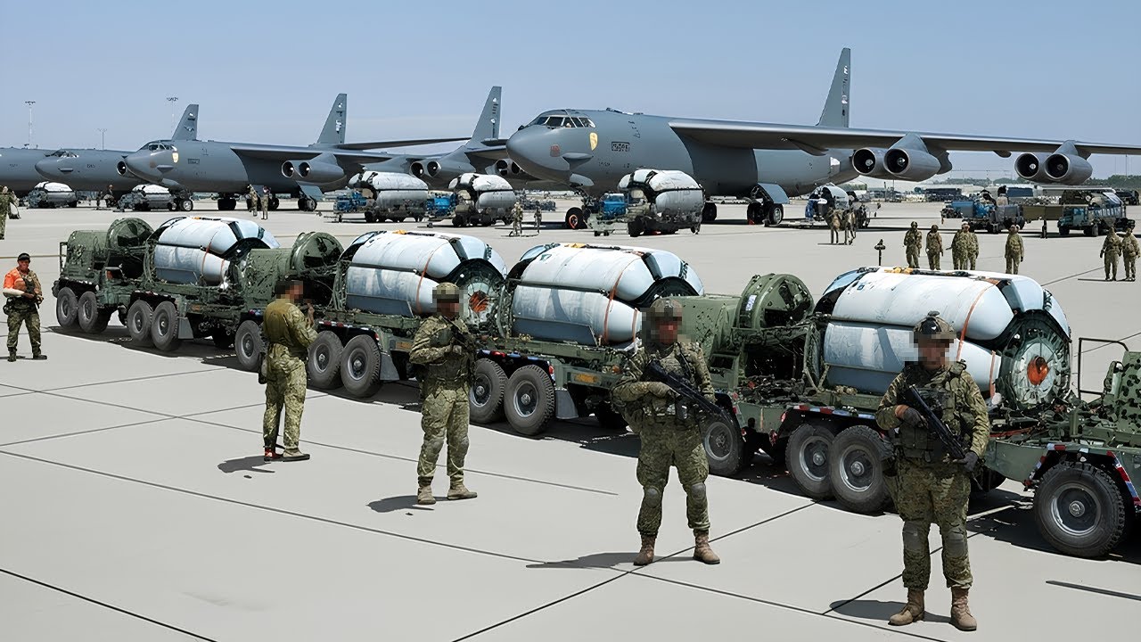 US Arms Dozens of B-52 Bombers with Gigantic Rotary Missile Launchers ...