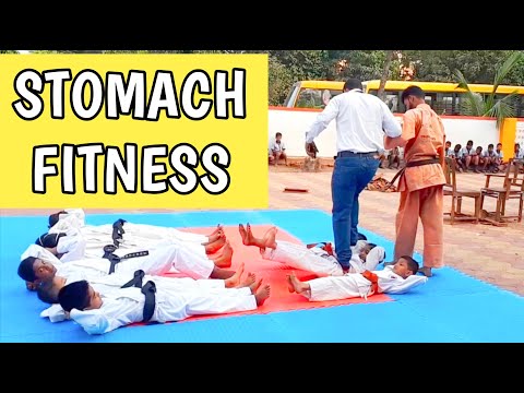 STOMACH FITNESS - KARATE DEMO
