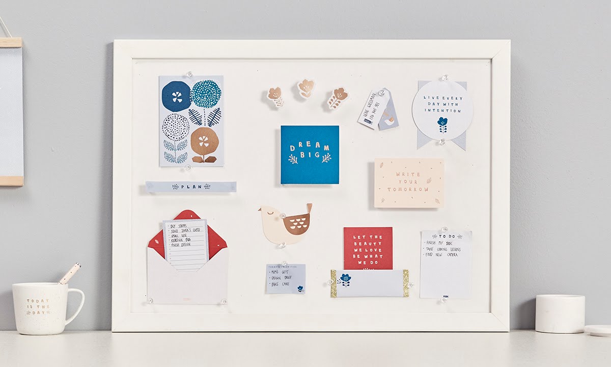 How to Create an Inspiring Vision Board - YouTube