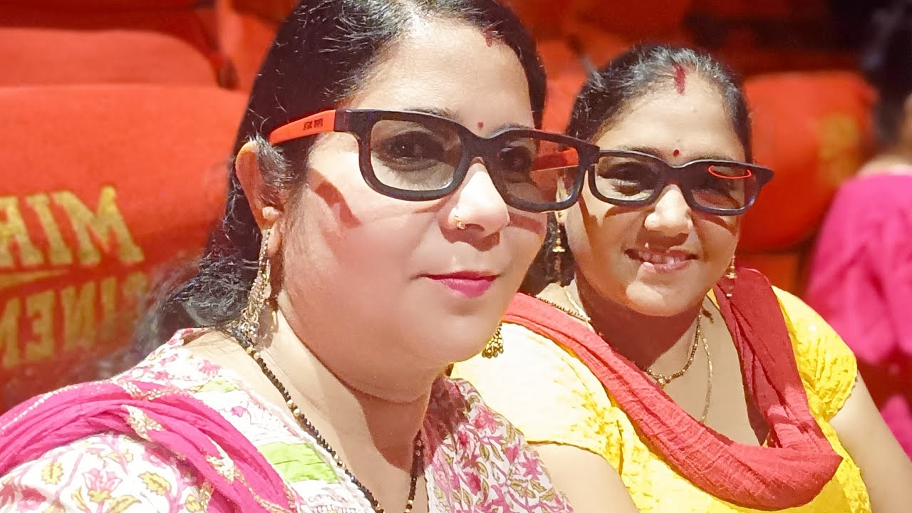 Nisha Pandey ke bhakti gaane & Dance. is live - YouTube