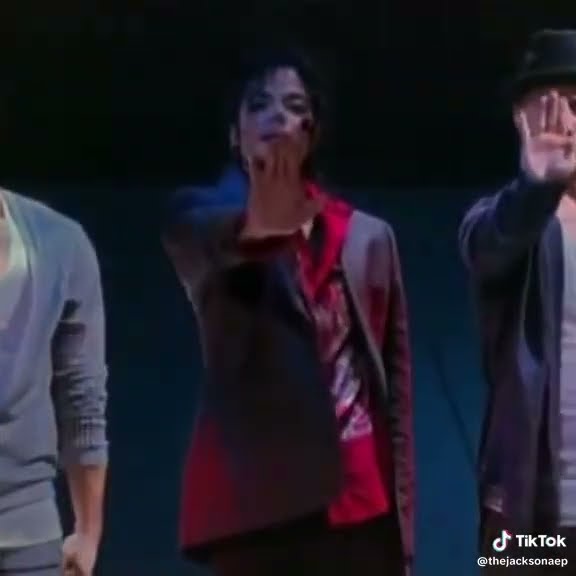 wait they don't love you like I love you wait they don't love you like ...