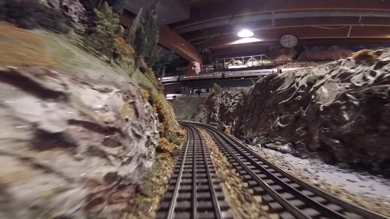 MTH Model Train Layout - YouTube