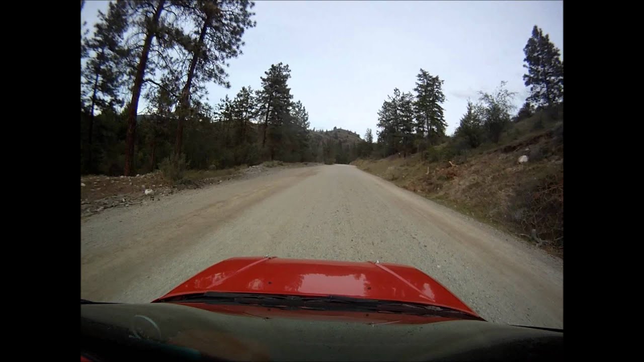 Honda Civic Dirt Road Fun - YouTube