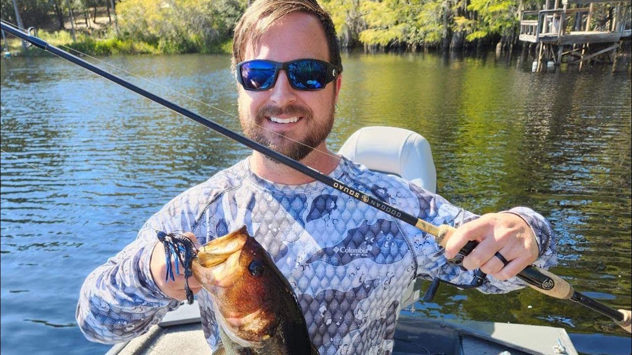 Fishing Florida freshwater lakes catching bass and mudfish - YouTube