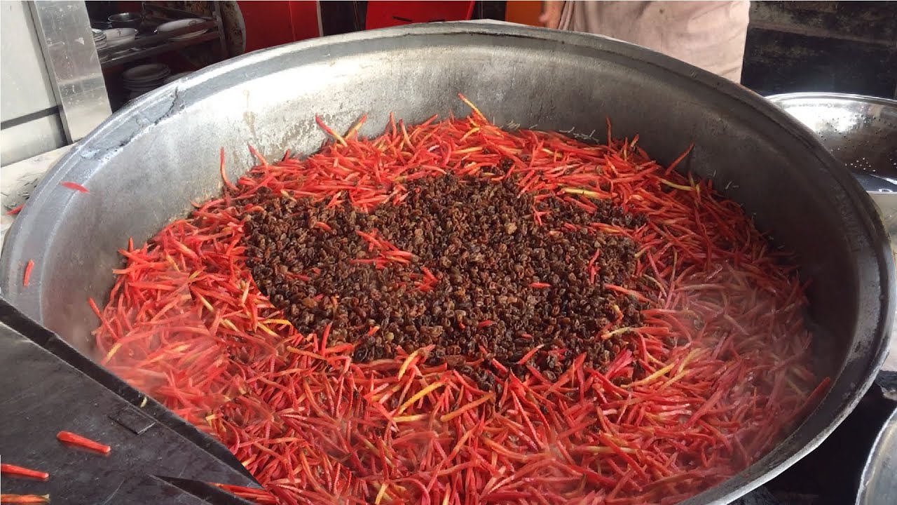 Keshmesh Kabuli Pulao | Carrot's Meat Rice Prepared | Keshmesh Kabuli ...