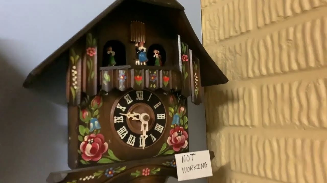In-depth look at a Swiss Musical Movement Cuckoo Clock - YouTube