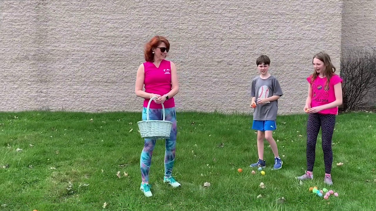 Recess: Egg Basket Spin and Toss - YouTube
