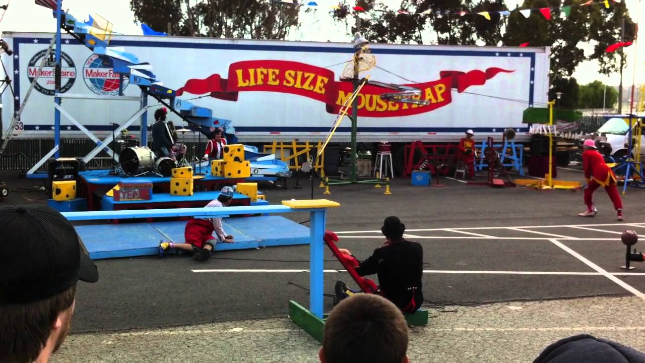 Mark Perez' Life Size Mouse Trap at Maker Faire 2011 - YouTube
