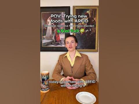 Trying new foods with ARFID (a kiwi fruit) - YouTube