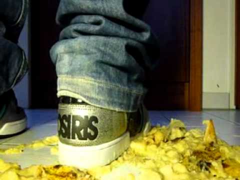 Banana-Stomping on 19th August 2011 with Osiris Bronx - YouTube