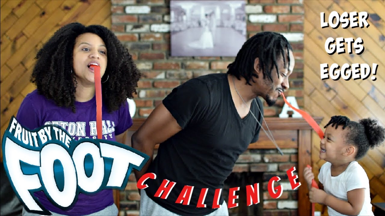 Fruit By The Foot Challenge| Fruit Roll Up Challenge - YouTube