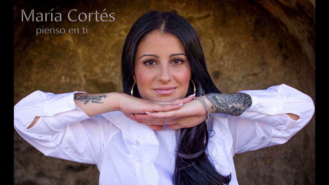 María Cortés Pienso en ti - YouTube