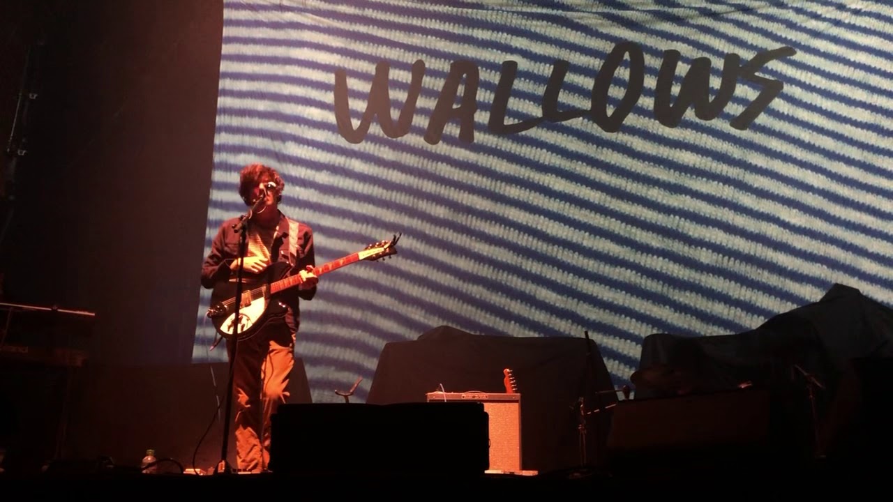 Wallows • Ice Cold Pool • 11’13’19 - YouTube