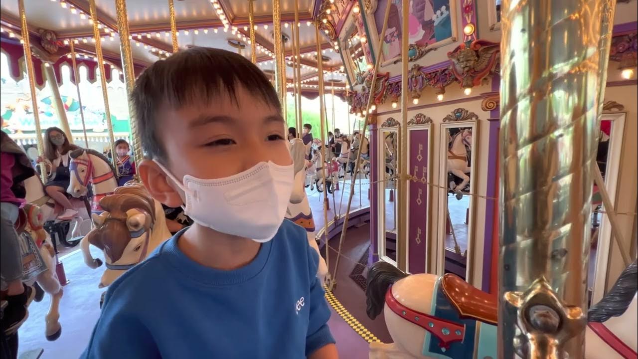 Cinderella Carousel at Hong Kong Disneyland Park with Travis! - YouTube