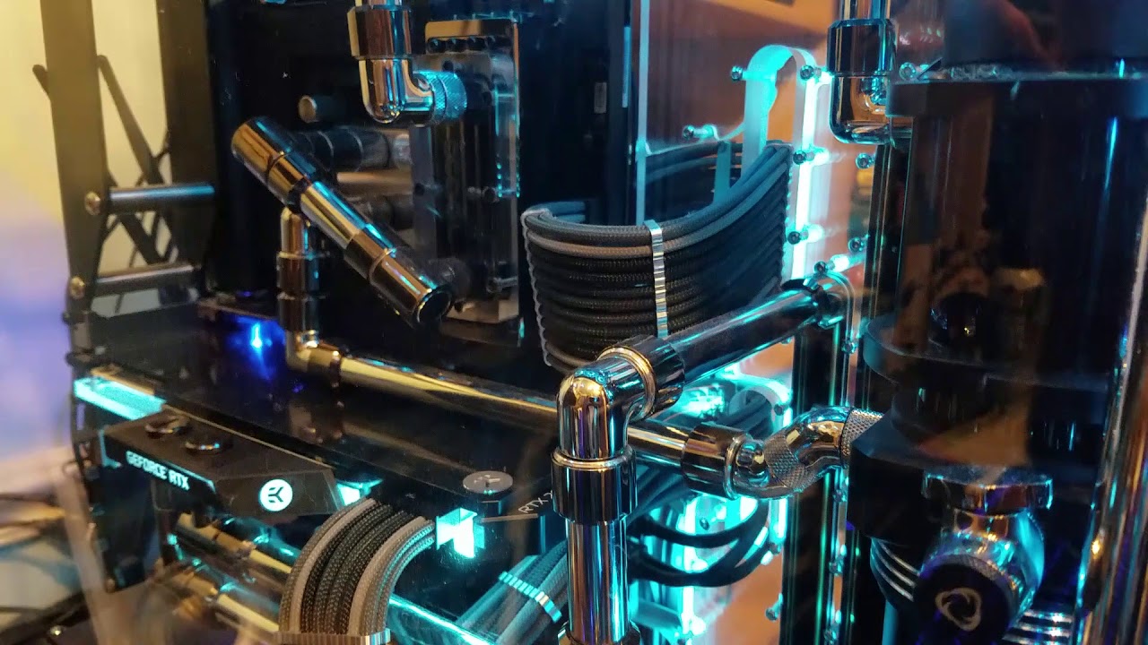 Singularity Computers Spectre case build, "Oil Slick" - YouTube