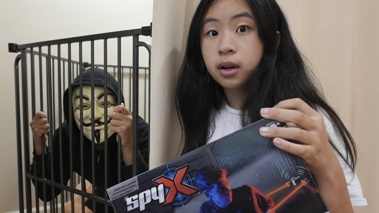 Spy on Game Master for His Secret Plan - YouTube