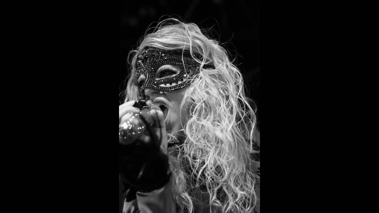 Amber Ferrari ~ Sweet Dreams (Remake) Official Music Video - YouTube