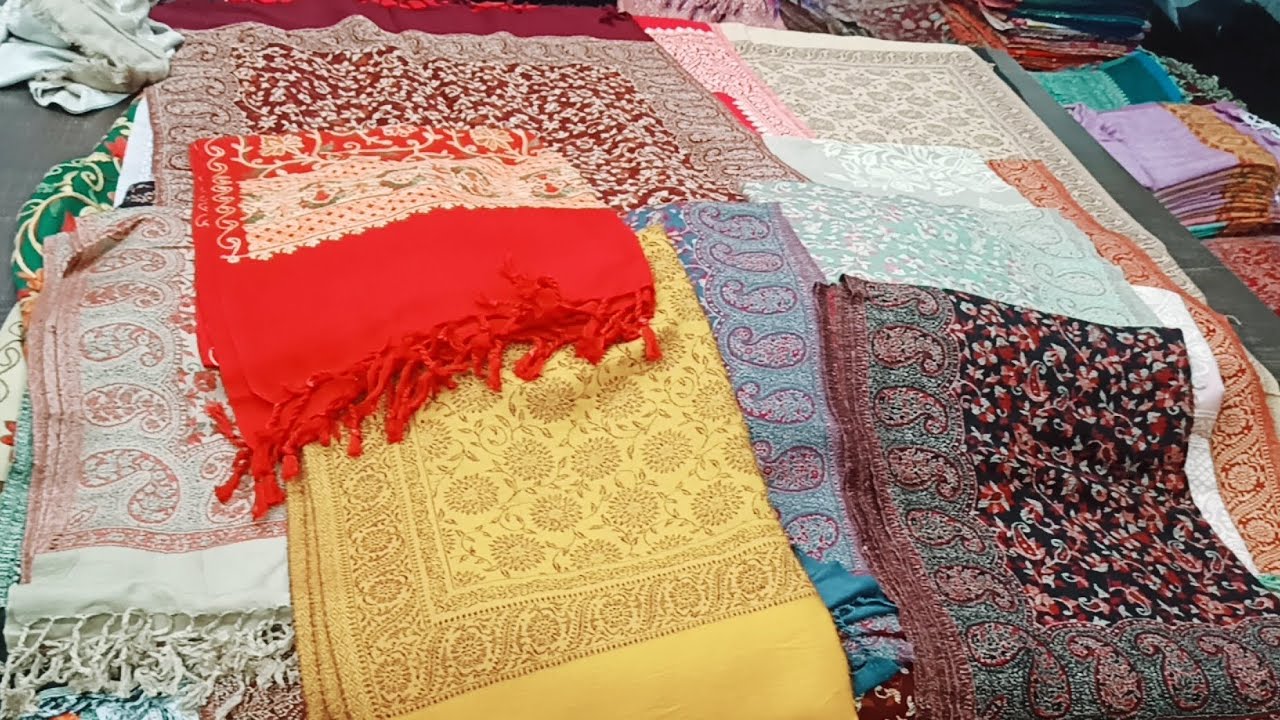 Ek Baar Phir Se Leke Aye Hai Winter Ke #fancy😍😍Stoles Sirf250rs Me ...