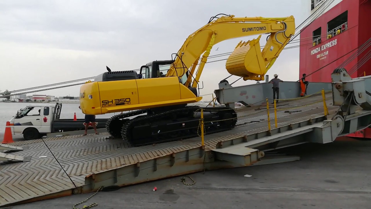 Disch of 01 unit Sumitomo Heavy Lift SH350HD-5 at La Goulette port on 26/06/2017 - YouTube