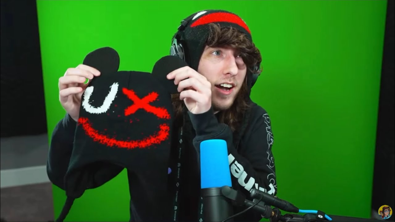 KreekCraft Reveals the Release Date to his New hat (Rip Old Hat) - YouTube