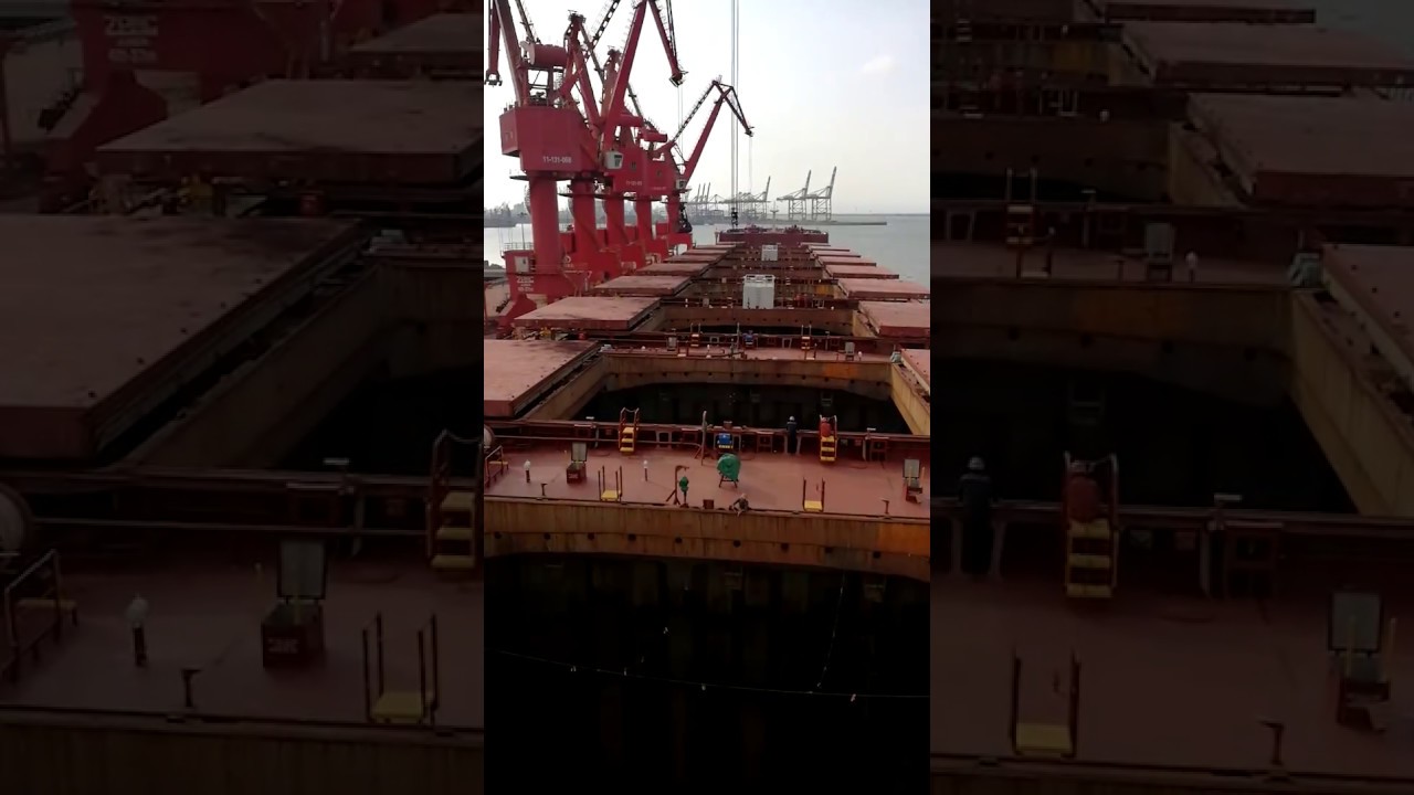 Discharging Iron Ore Cargo from Dry Bulk Vessel - Seanergy Maritime ...