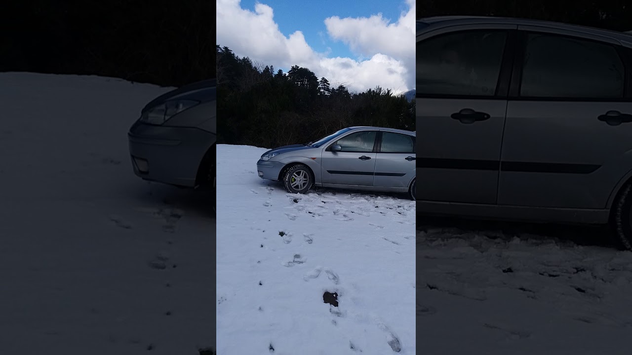 Ford focus snow - YouTube