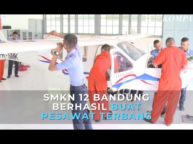 Smkn 12 Bandung Logo