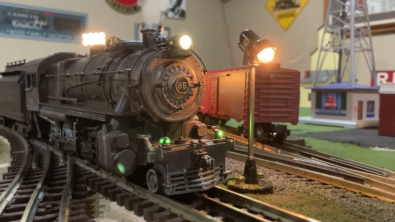 Lionel Legacy H10 2-8-0 Coal Train - YouTube