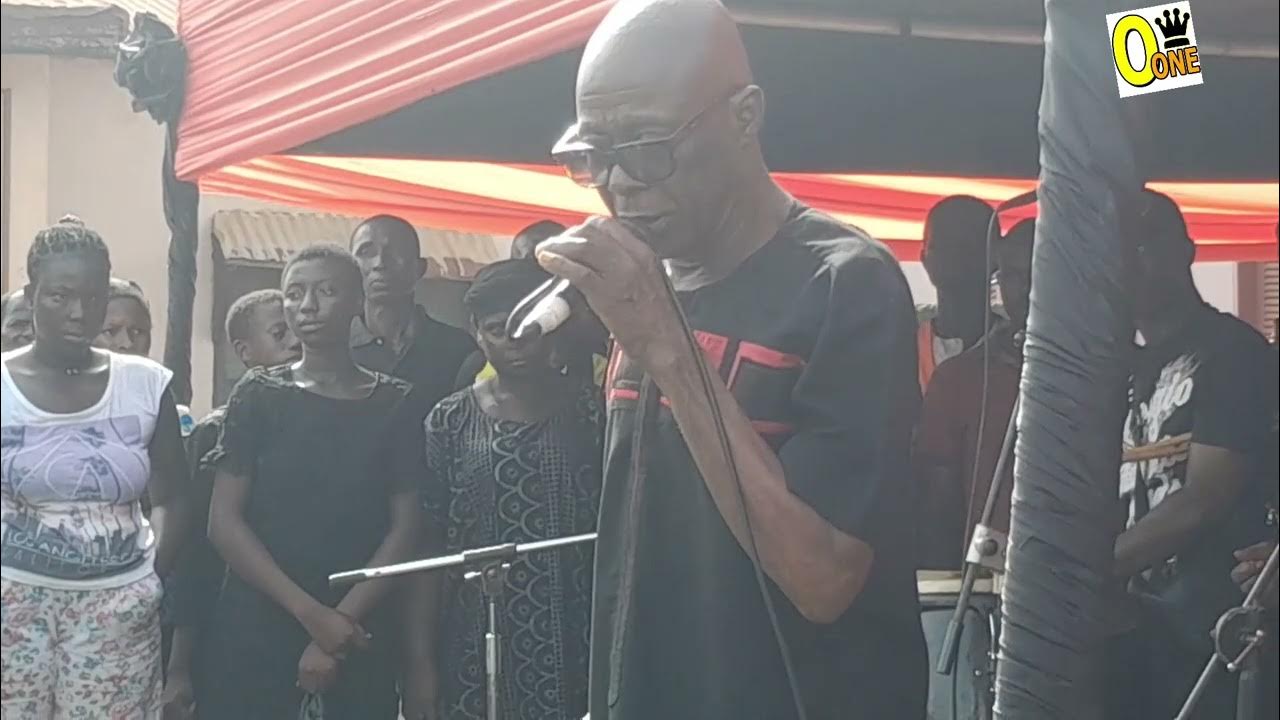 Professor Kofi Abraham the gospel sensation performs his hit songs for fans - YouTube