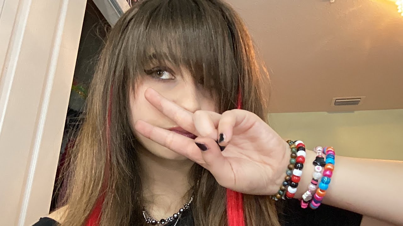 Makeup and hair tutorial (gone sorta wrong @ the beginning) - YouTube