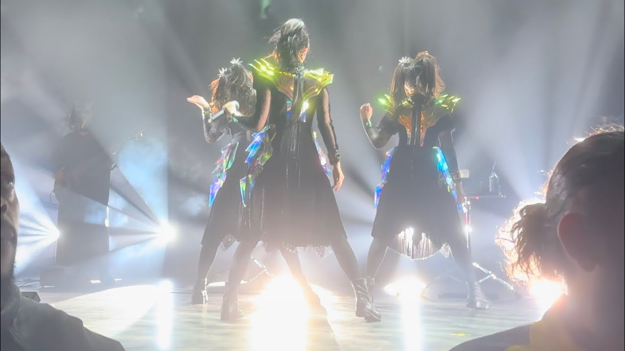 BABYMETAL - Monochrome - LIVE Crowd POV (Las Vegas 2023) - YouTube