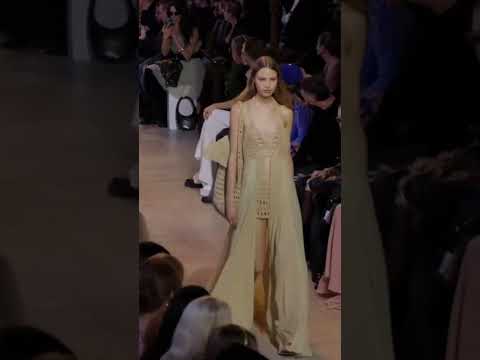 Elie Saab @Paris SS2025; lace wear, 1 #paris #fashion #runway #fashionstyle