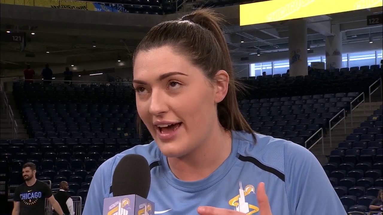 Stefanie Dolson Sits Down with Stephen Bardo - YouTube