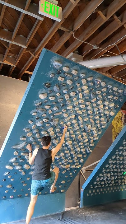 TB2 Tension Board 2 "Dancing in the Moonlight" Mirrored V4 40 degrees - YouTube