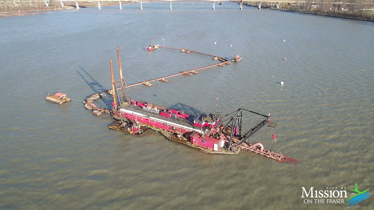 Fraser River Forcemain Construction Project: Dredging commences - YouTube