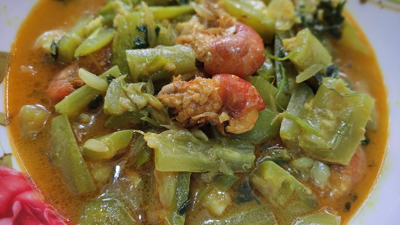 চিংড়ি মাছ দিয়ে চিচিংগা। Chichinga with shrimp.Easy Recipe. - YouTube