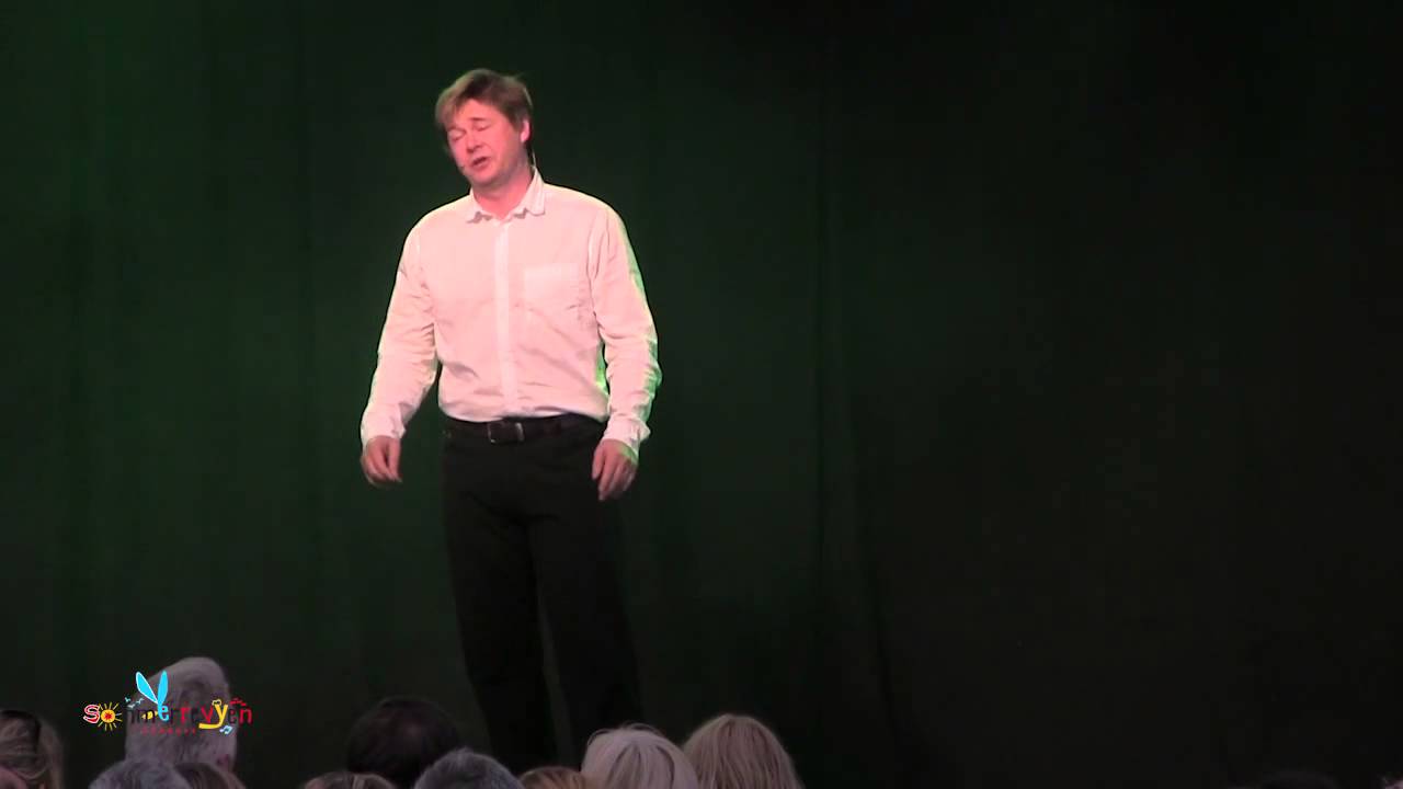 Roar Brekke på Sommerrevyen i Sandnes - YouTube