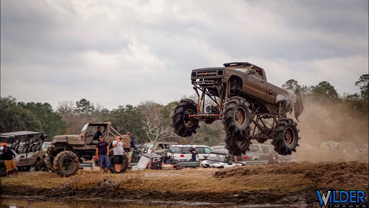 Woodpecker New Years Mud Bog 2020! - YouTube
