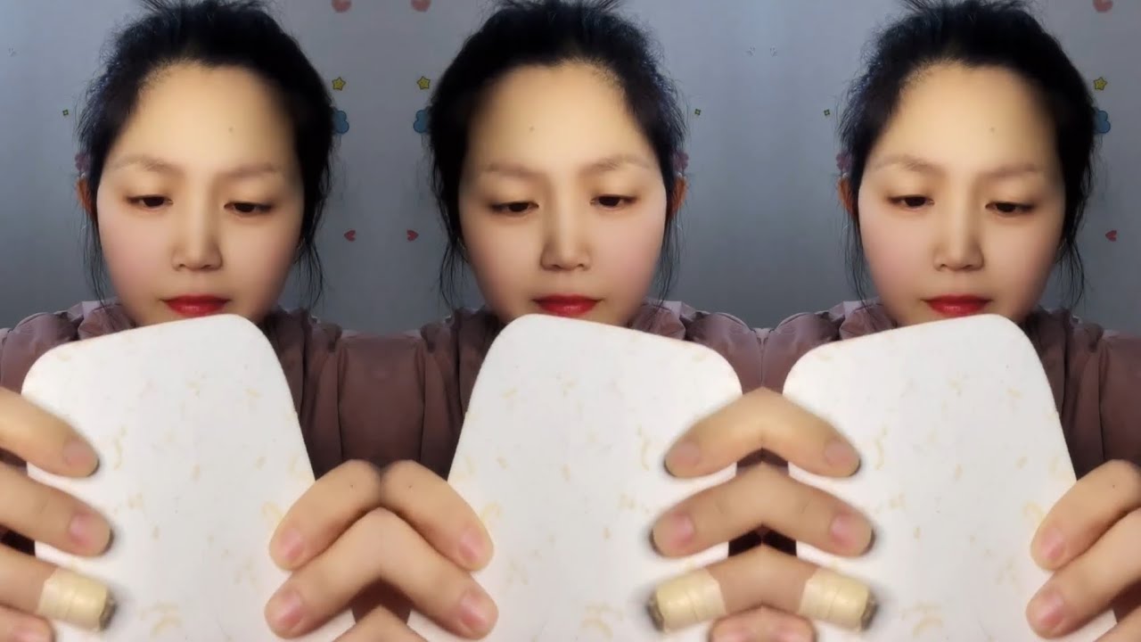 Cornstarch eating asmr white corn starch eating asmr #satisfying # ...