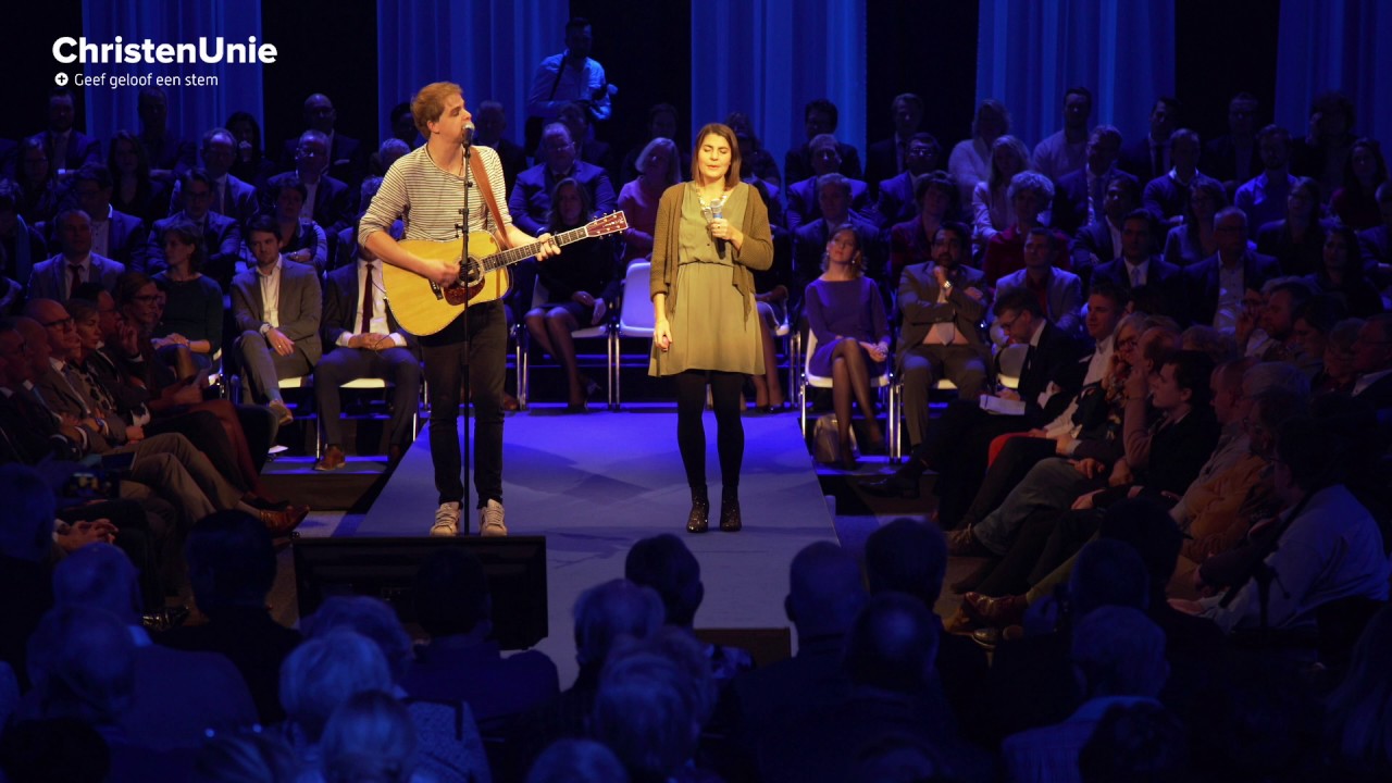 Matthijn Buwalda & Kinga Bán - Vuur (Live op het verkiezingscongres ...