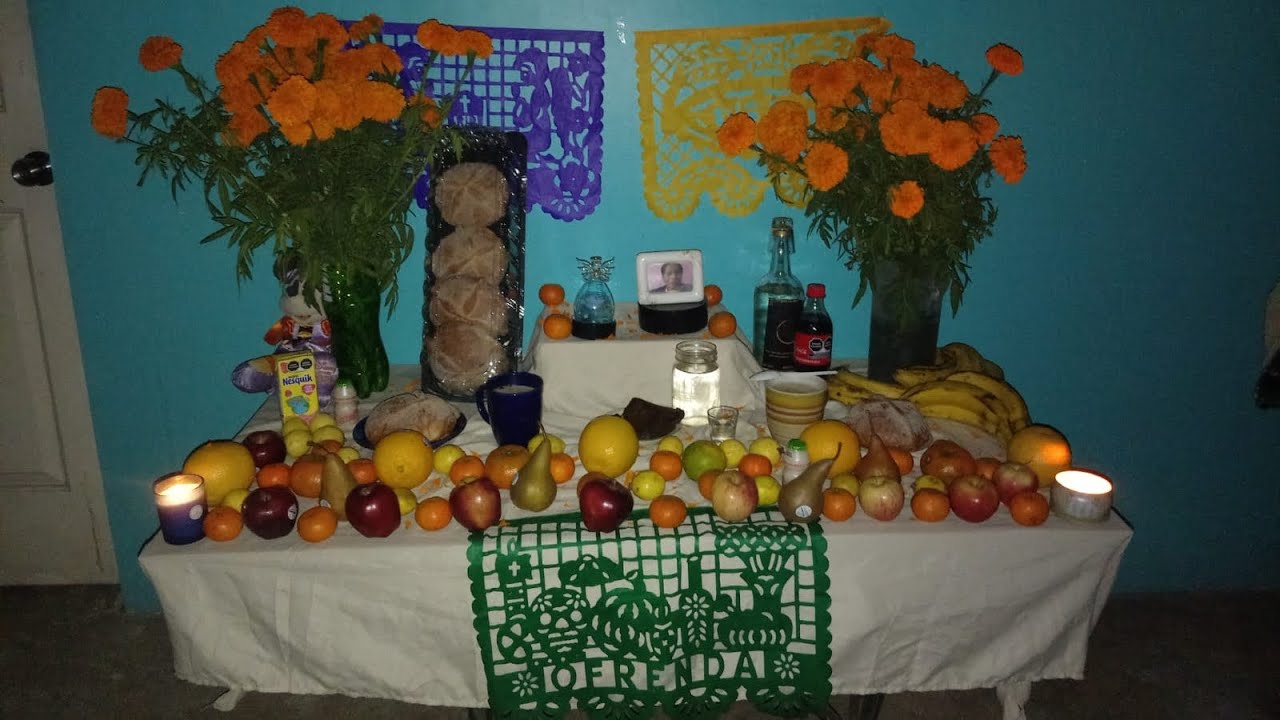 Mi altar - YouTube