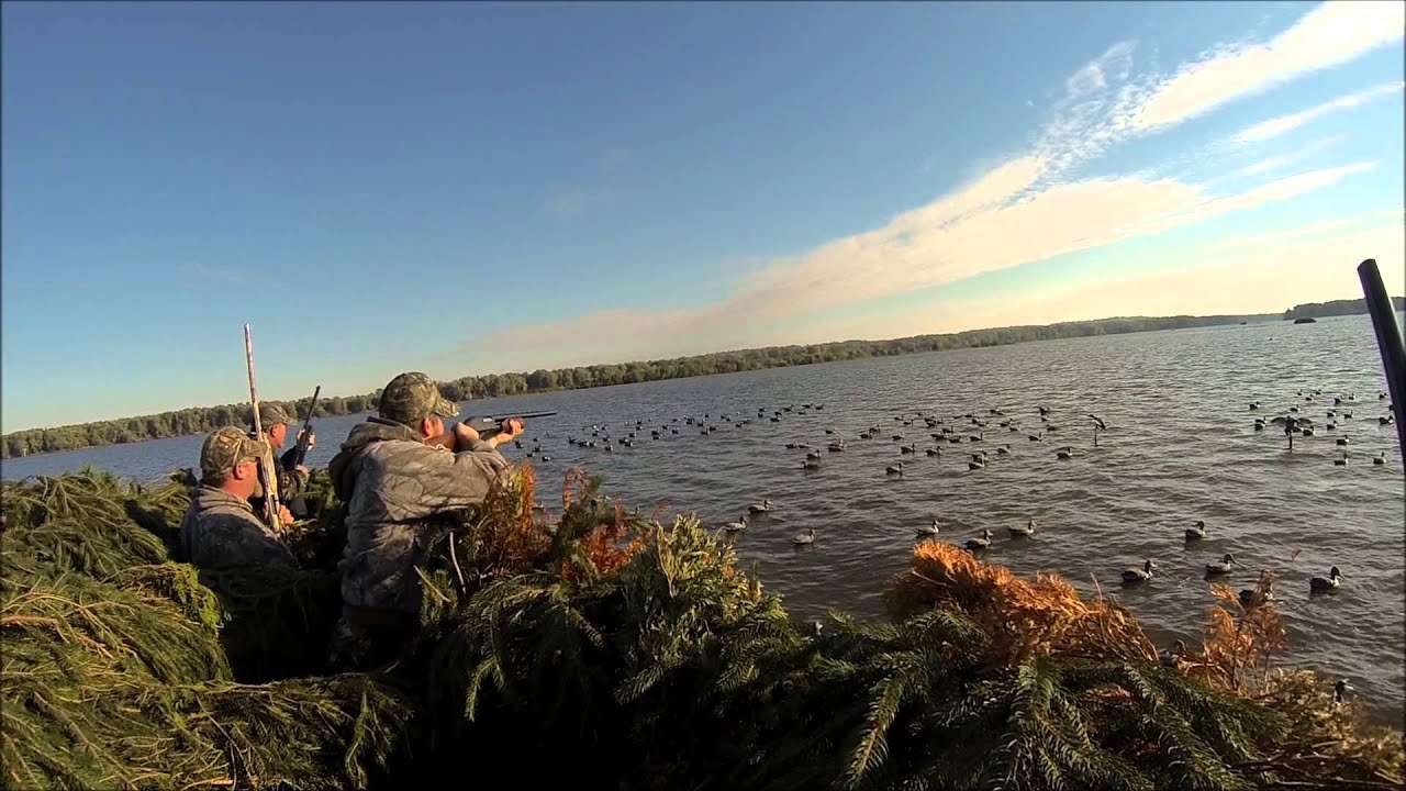 River Duck Hunting 2013 - YouTube