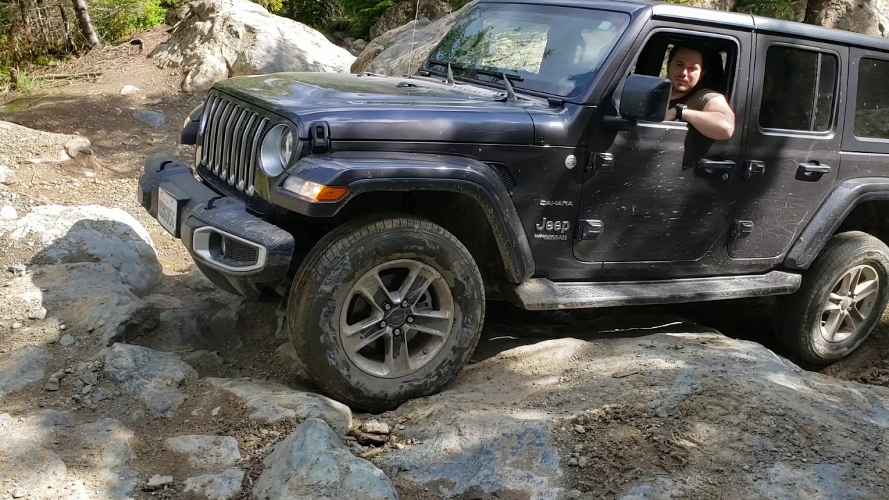 Off Road Walker Valley ORV (Jeep rock climbing) - YouTube
