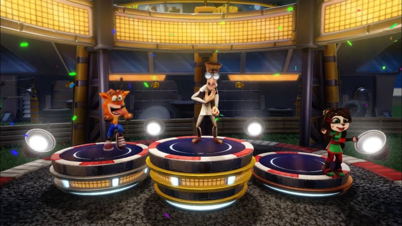 Crash Bandicoot, Yaya Panda and Lab Assistant Winning Podium. (Crash ...