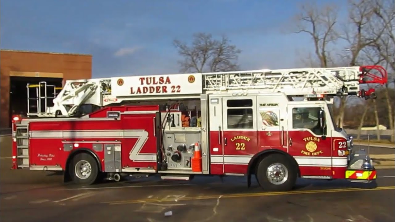 Tulsa Fire Department Ladder 22 & Engine 22 Responding from Quarters ...