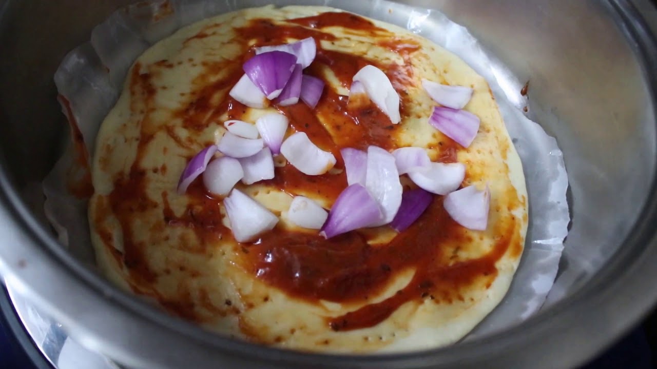 How to make pizza in AMC Cookware - YouTube